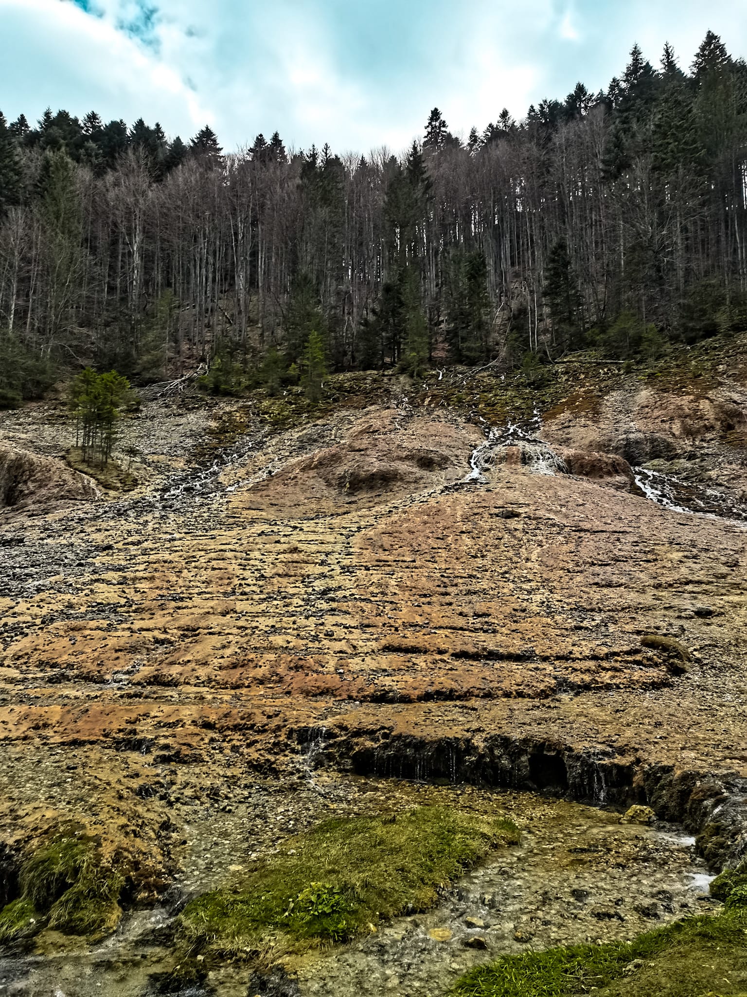 Cascada Urlatoarea (Screaming waterfall, Vama Buzaului, Romania) – Dreamer
